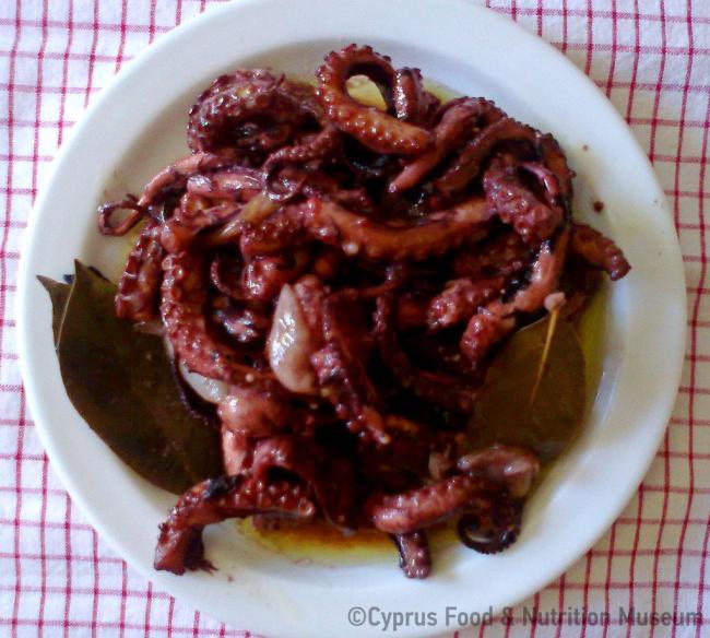 Octopus in wine kathisto | Cyprus Food Museum