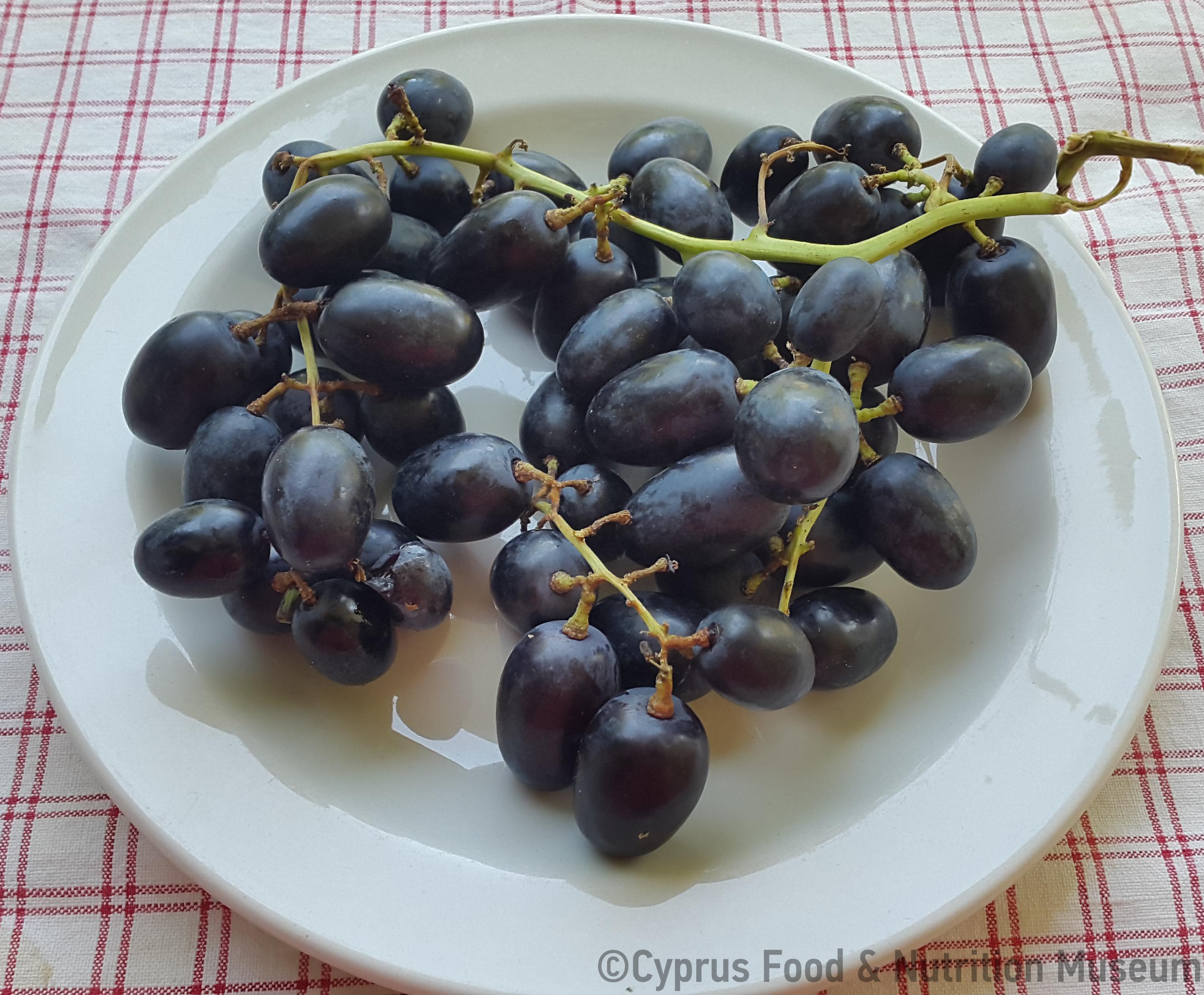 Stafili - grapes | Cyprus Food Museum
