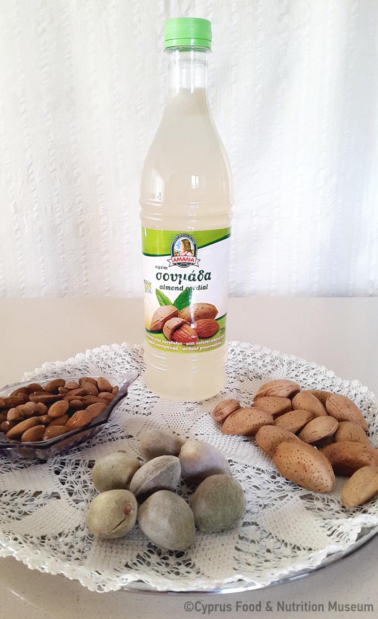 Halouvás (without oil) with soumada | Cyprus Food Museum